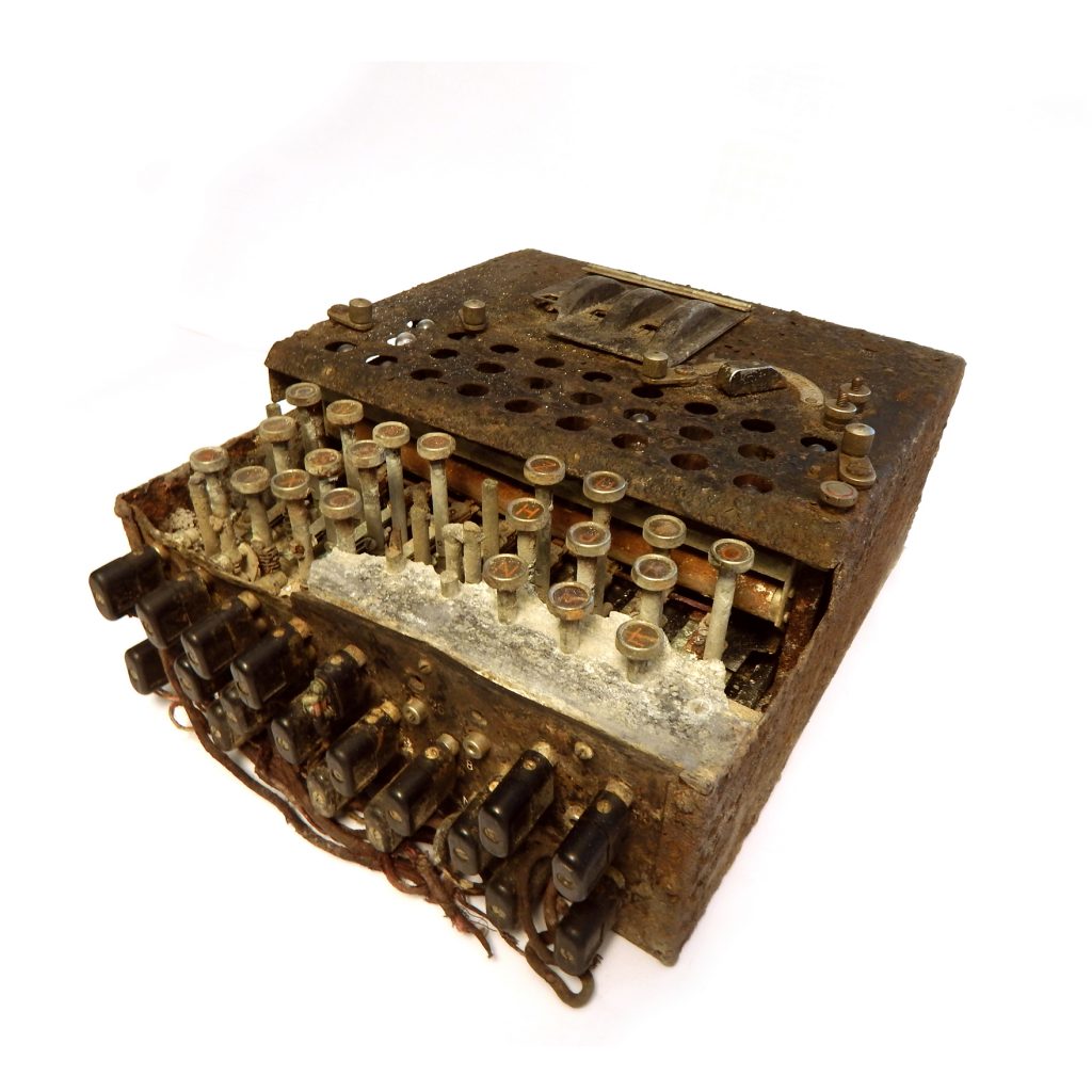 Enigma-Maschine: Die Entschlüsselung der Chiffriermaschine