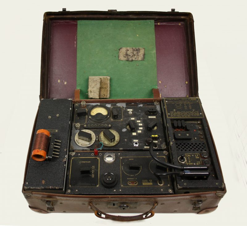 Agentenfunkgerät Type 3 Mk.II (B2) - Deutsches Spionagemuseum
